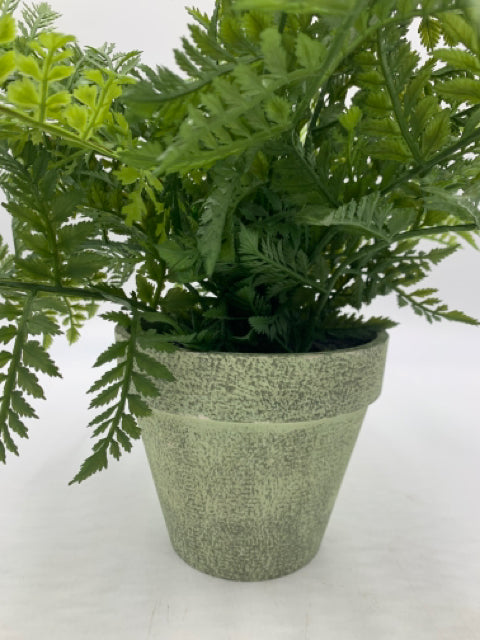 Faux Plant in Green Textured Pot – Invio Fine Furniture Consignment